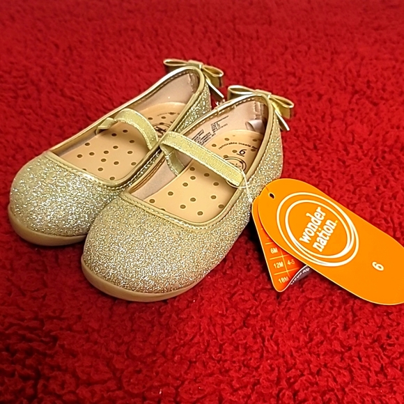 wonder nation | Shoes | Wonder Nation Infant Shoes Size 6 Color Gold ...